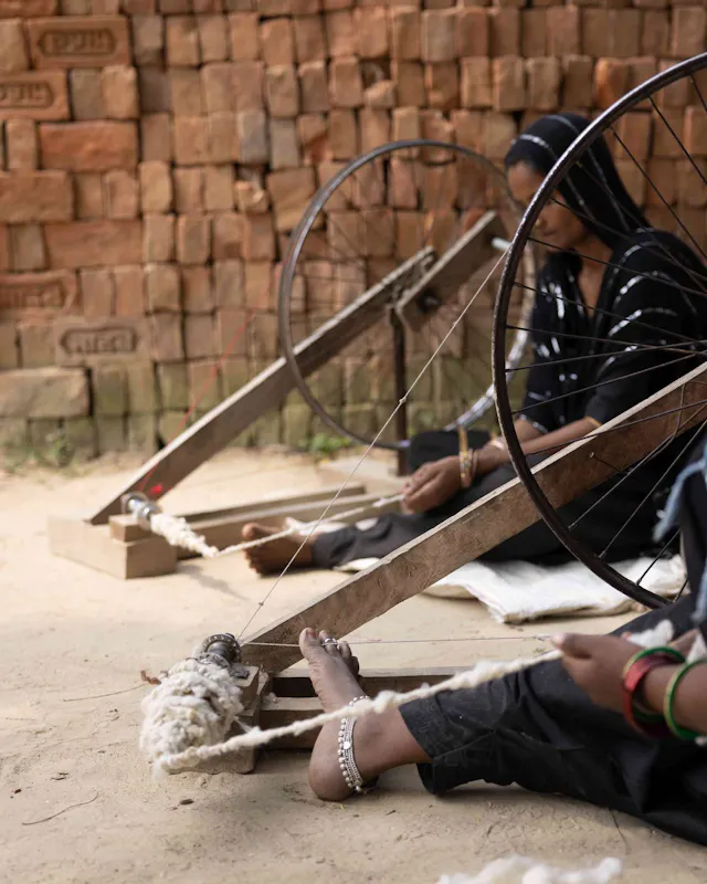 Rug Making in India | Joon Loloi