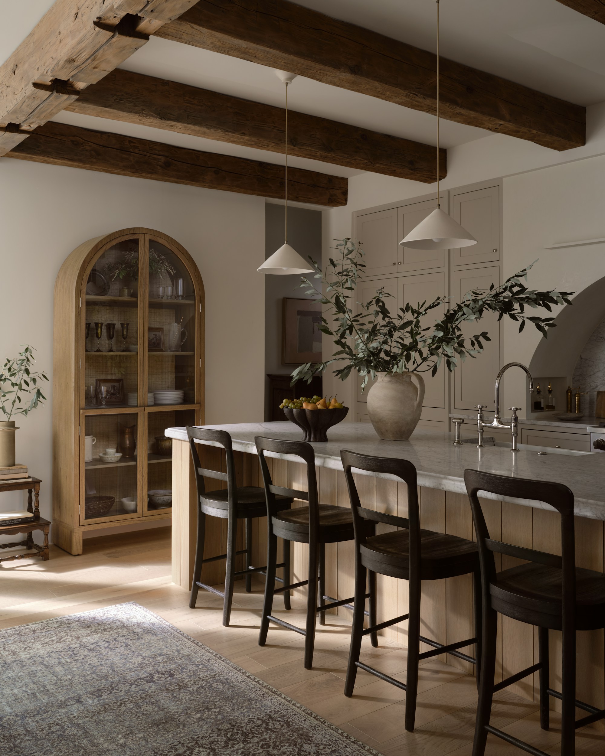 Isidro Arch Display Cabinet | Joon Loloi