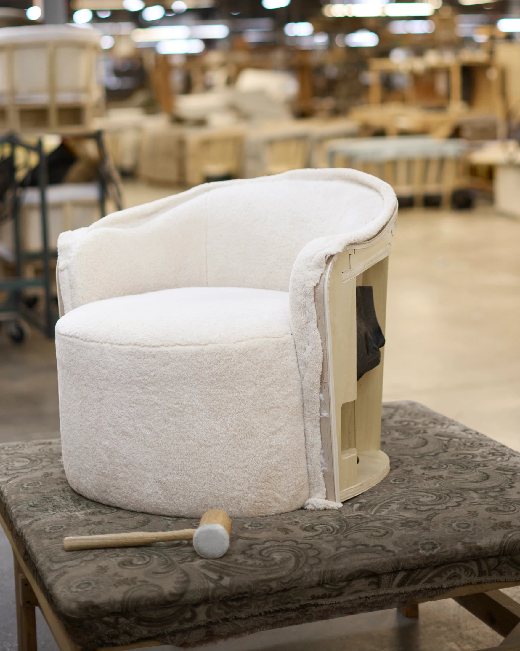 Bailey Swivel Chair | Joon Loloi
